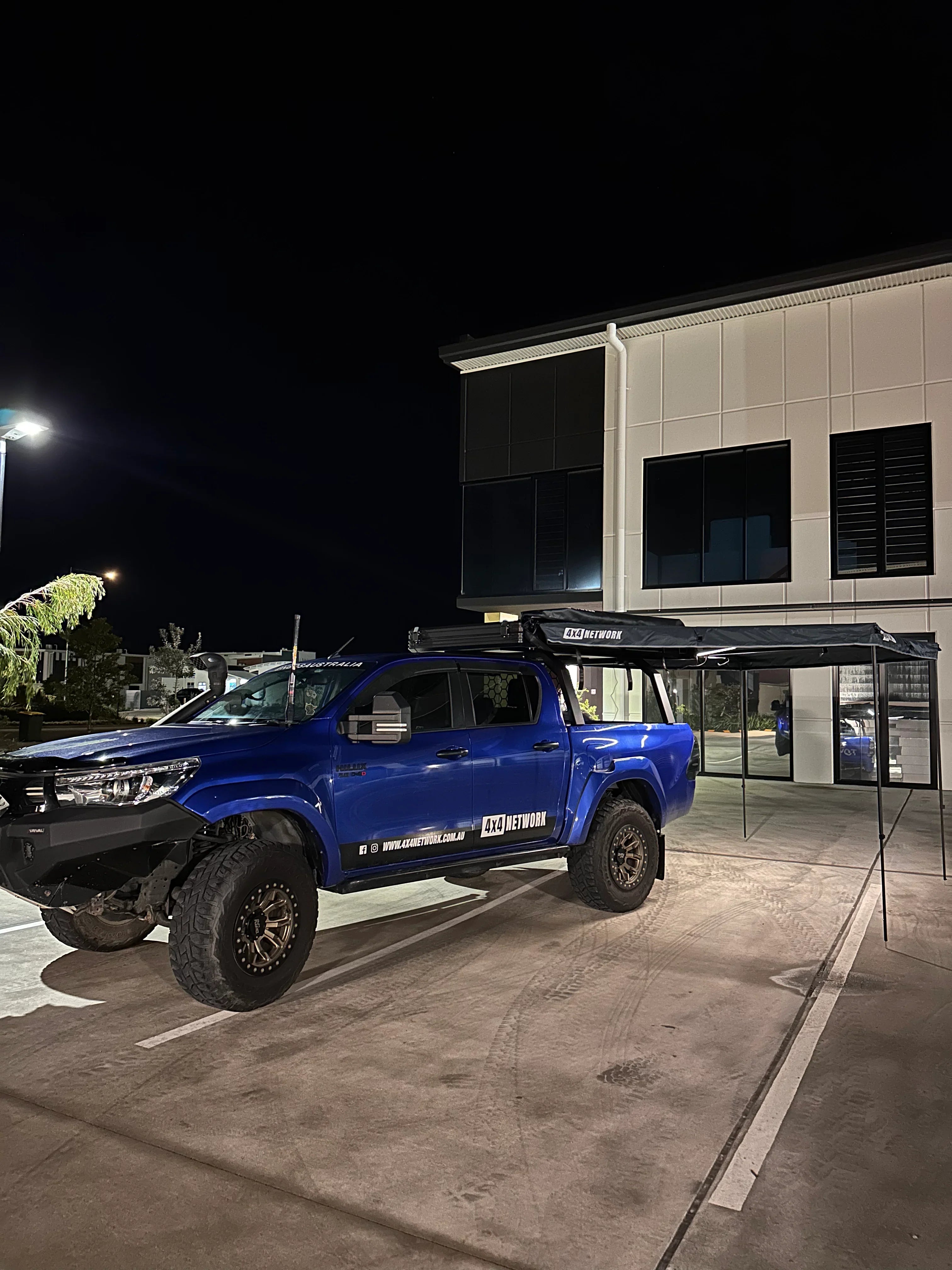 Free Standing SabreWing 270° Awning – Grab On Co